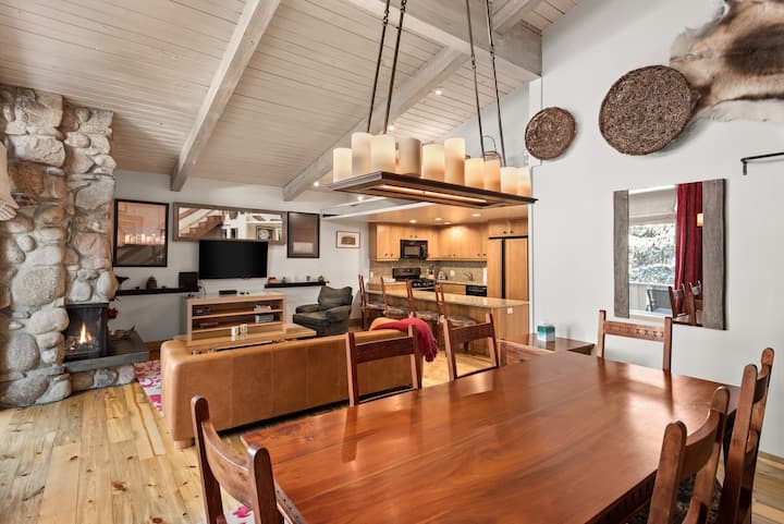 Aspen Core Condo, Next To Gondola, Great Location - Aspen, CO