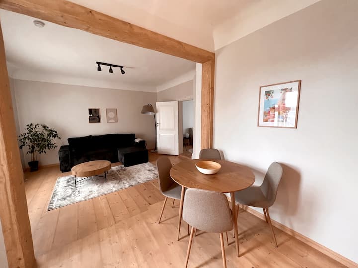 Hubane Korter Hoovis Parkimisega - Estonie