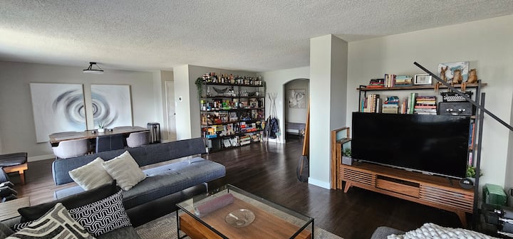 Ultimate Stampede Stay, Pool+ - Calgary