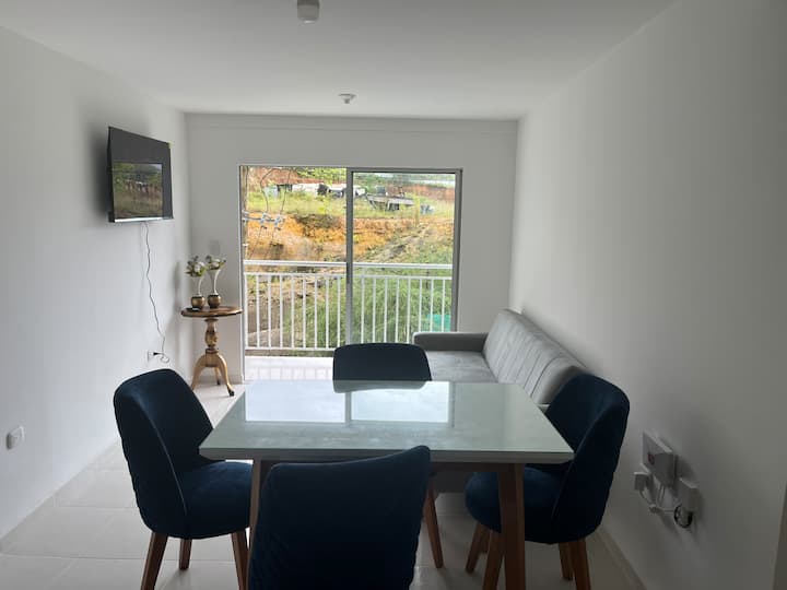 Apartamento Amoblado De Lujo Al Mejor Precio - Florencia