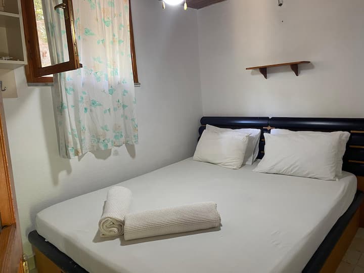 Altı Kişilik Oda/kalemi Pansiyon - Marmara Adası