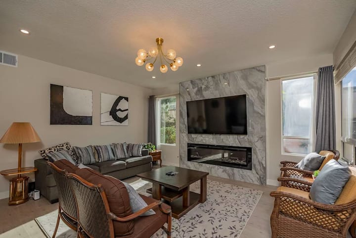 Q Luxury 5br In Quiet Neighborhood Only 30+ Days - Pomona, CA