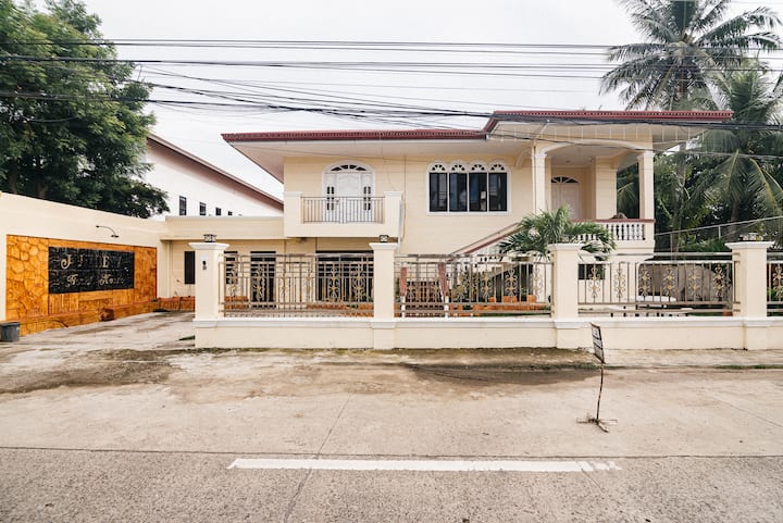 Juvieta Beach House - Roxas City