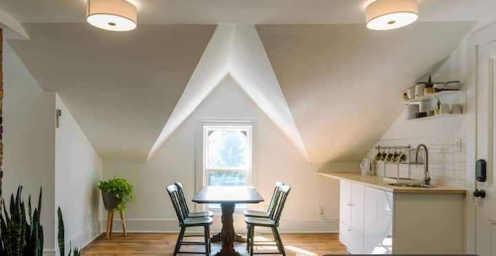 Flats East - Downtown Wellington - Prince Edward County