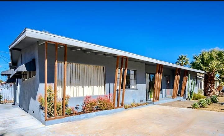 2br/2ba Mid-century Home In Heart Of Vegas - Las Vegas, NV