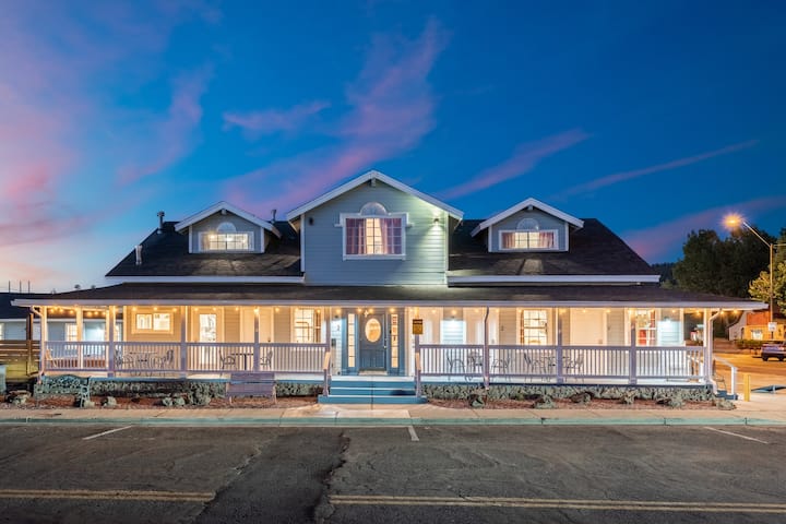 The Cowboy Social | Unit 14 |Spa - Williams, AZ