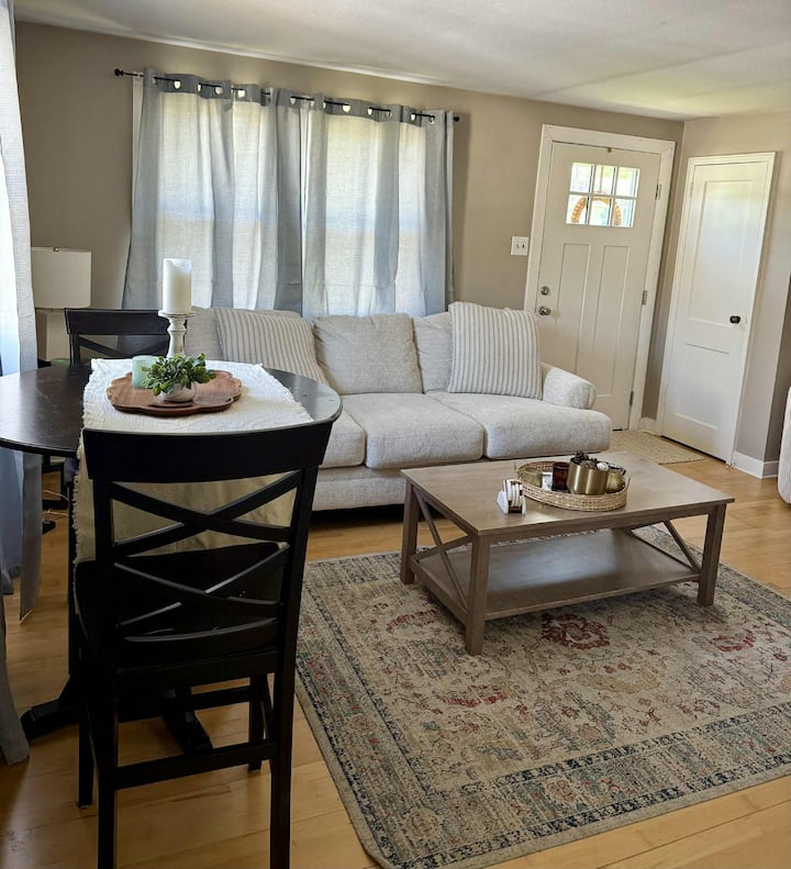 Cozy Bangor Home - Bangor, ME