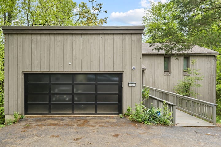 Honey Stop The Car! - Arnold, MO