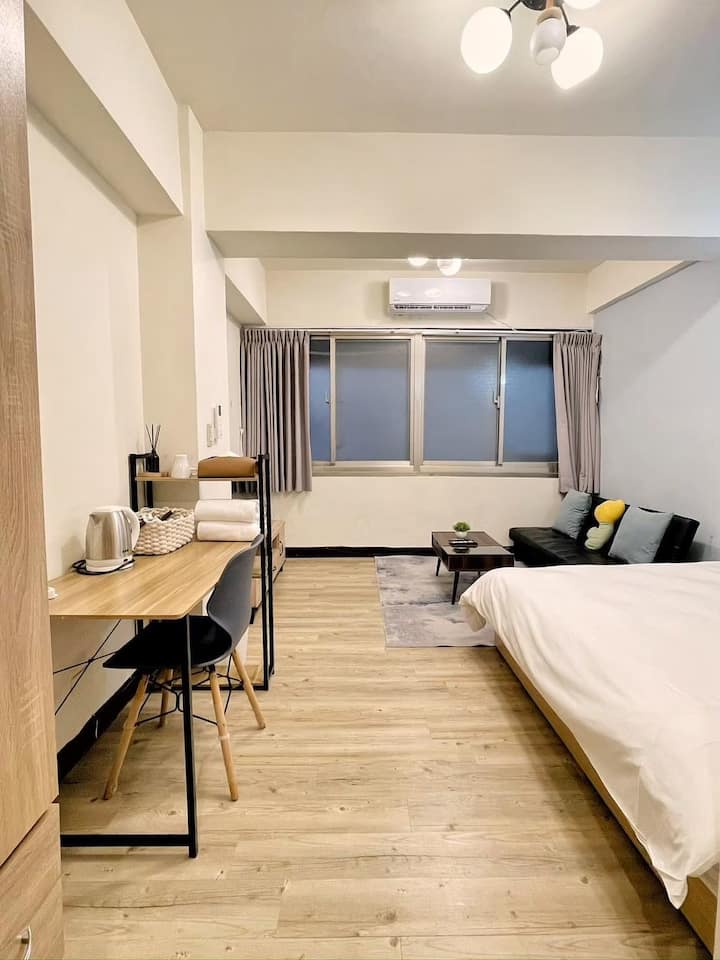[有窗]Warm Timber Stay | Near Mrt Station - Taipei