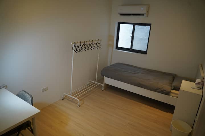 Rm Stay/近孔廟商圈、臺南美術館,臺南火車站10分鐘,月租 - Tainan City