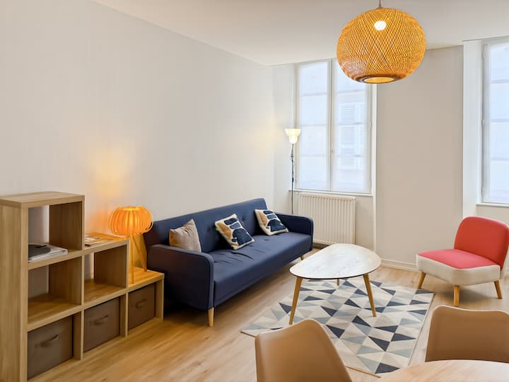 Appart 95m² - 3ch, 3 Lits - Aurillac Centre - Wifi - Aurillac
