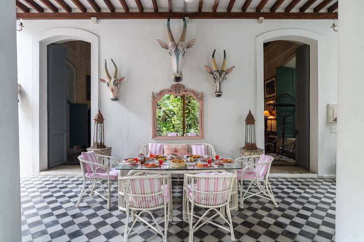Luxury Garden Villa In Pondicherry French Quarter - Pondicherry