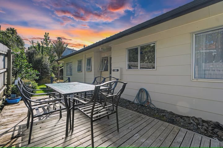 Raglan Getaway - Pets Welcome - Raglan