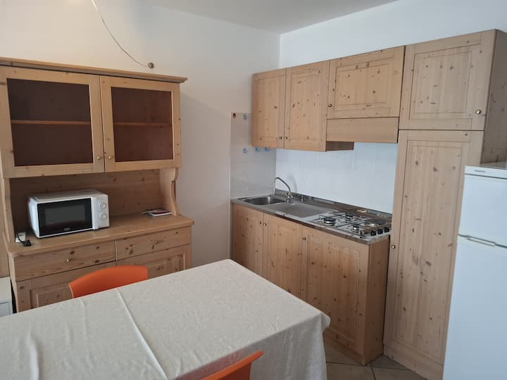 Monolocali In Polsa - Ala