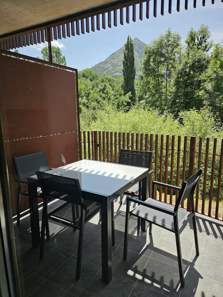 Amplia Terraza Y Mejores Vistas - Benasque