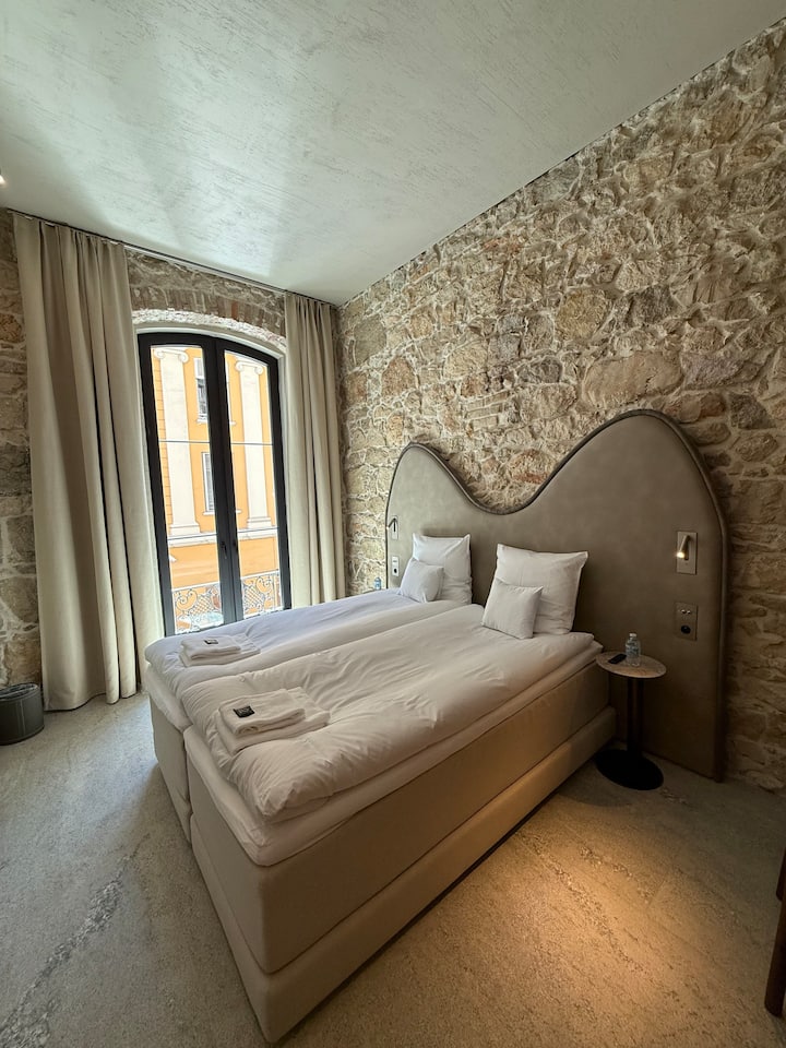 Double Or Twin Room 18 With Private Bathroom - Nice