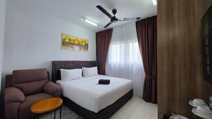 Alanis Suite Klia Studio - Sepang