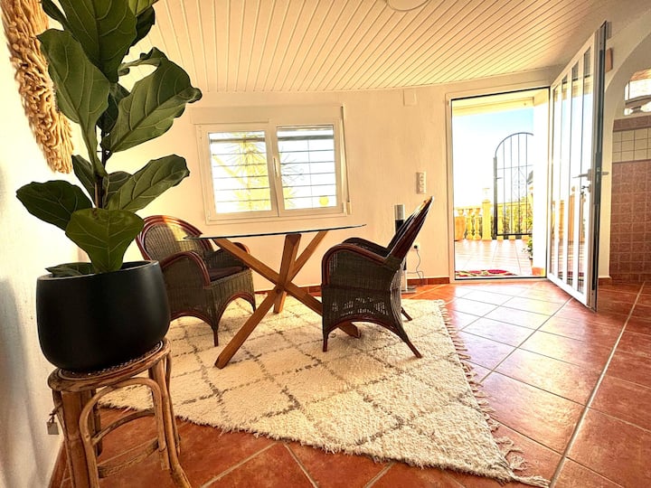 Peaceful Retreat - Oliva