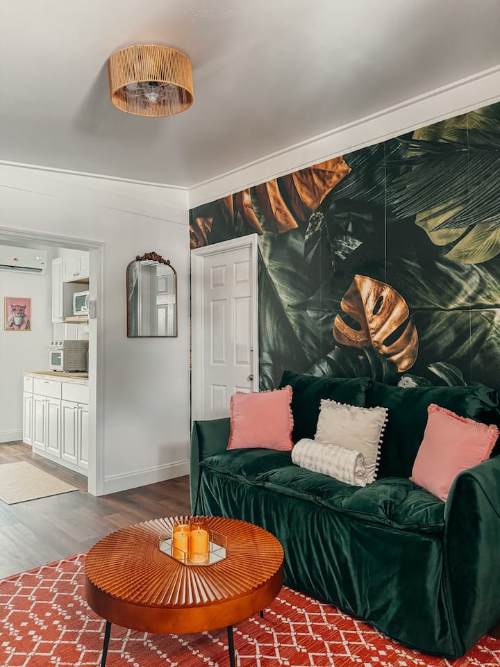 Wanderlust Bungalow (C) - St. Pete Beach, FL