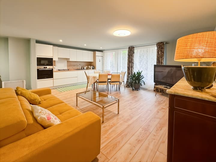 Plein Pied, Parking Sécurisé, 2ch, 68m², Wifi - Aurillac