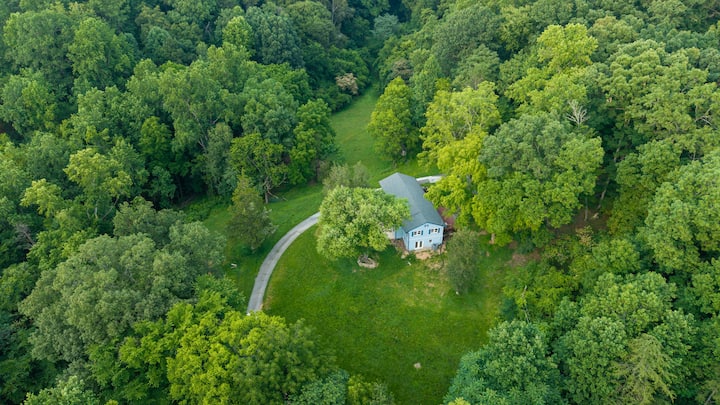 Peaceful 3br Home W/ Porch & 1.5 Acres & Trees - Melton Hill Lake, TN