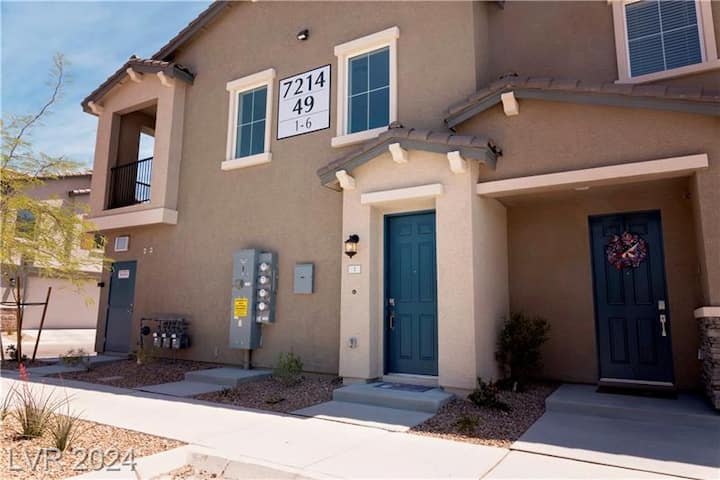 2 Story Condo In Aliante - North Las Vegas, NV