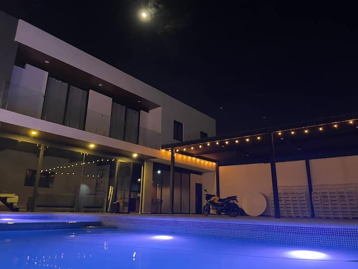 Casa Luna - Aeropuerto de Guadalajara Miguel Hidalgo y Costilla (GDL)