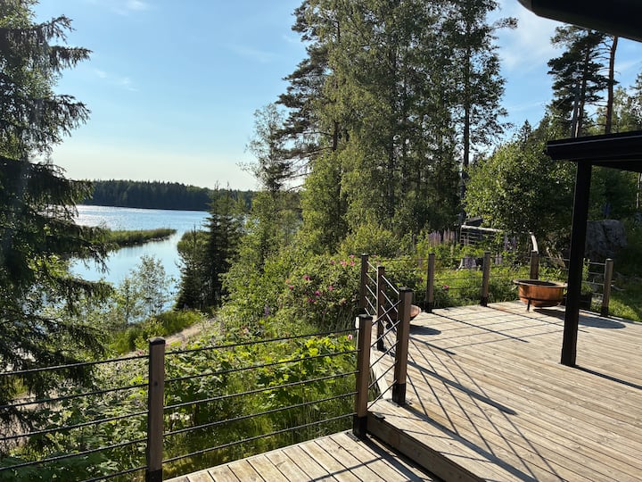 Stuga Med Sjöutsikt Och Egen Brygga! - Skinnskatteberg