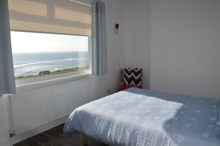 Beautiful Beachfront House - Newbiggin-by-the-Sea