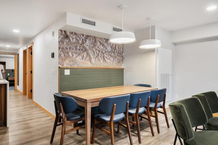 3br Luxury Condo With King Suite + Mountain Views! - Banff