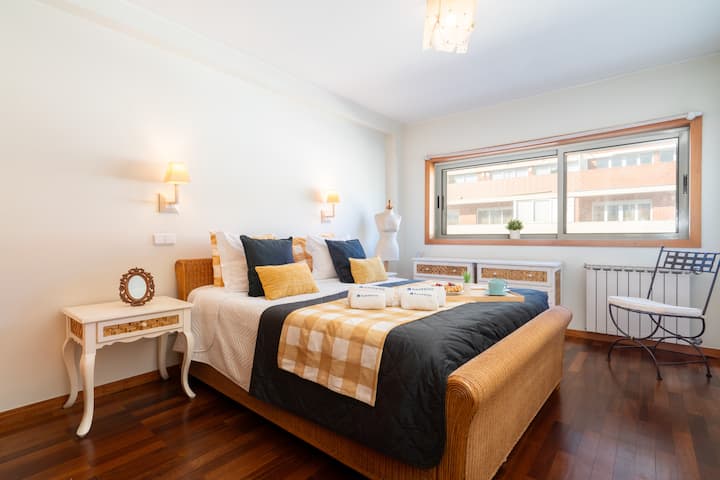 Hostwise -Classy Flat Near Beach - Guimarães
