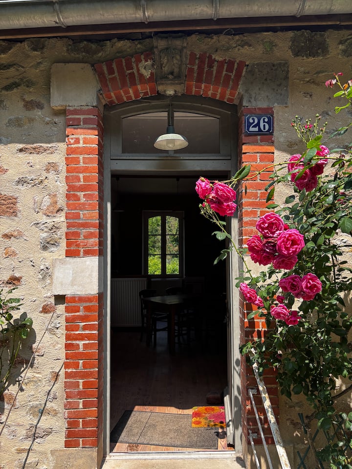 Charmante Maison Dans Les Bois, Atelier D'artiste - Santenay