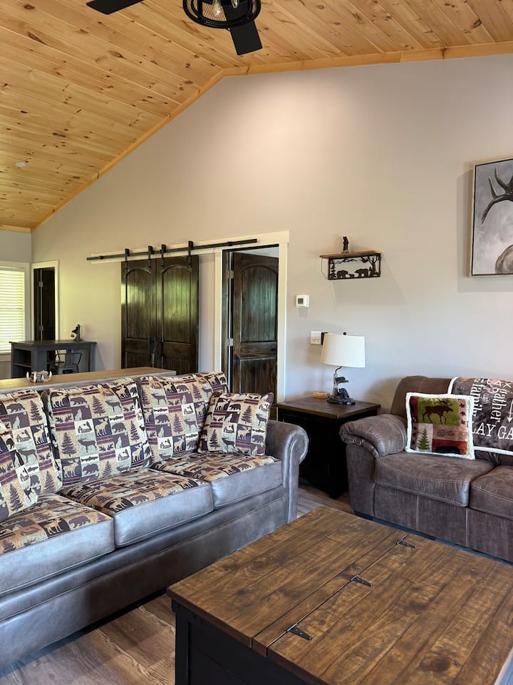 Smoky Bear Retreat - Bryson City, NC