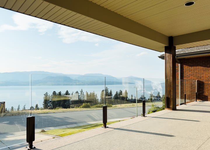 Bright Suite With Stunning Lake View - West Kelowna