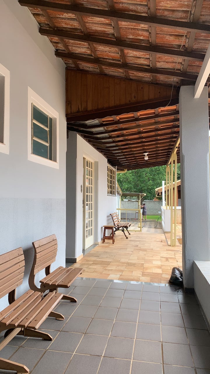 Chácara Aconchegante Com Piscina - Hortolândia