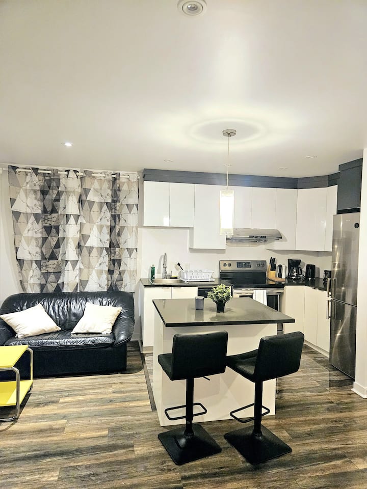 Chic 1br - Heart Of Montreal - LaSalle