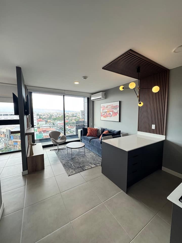 *New* Luxury Condo | Stunning Views - San José