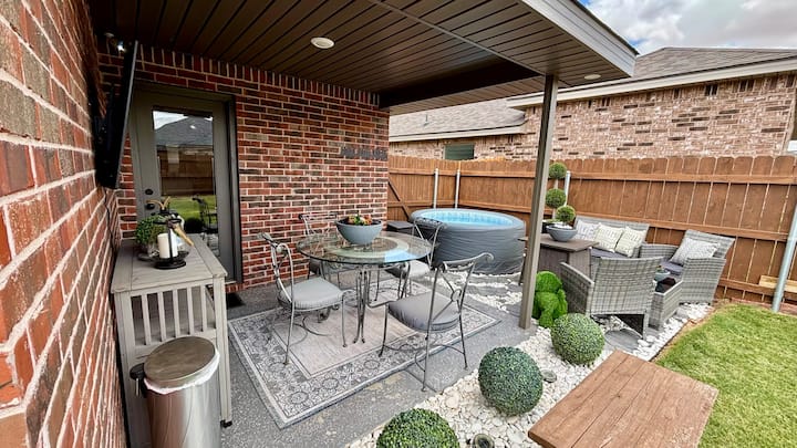 Modern Family-friendly Getaway: Tiger Track Homes - Lubbock, TX