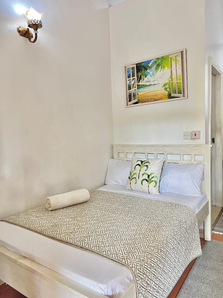 The Pod-near Sarova Whitesands - Mombasa