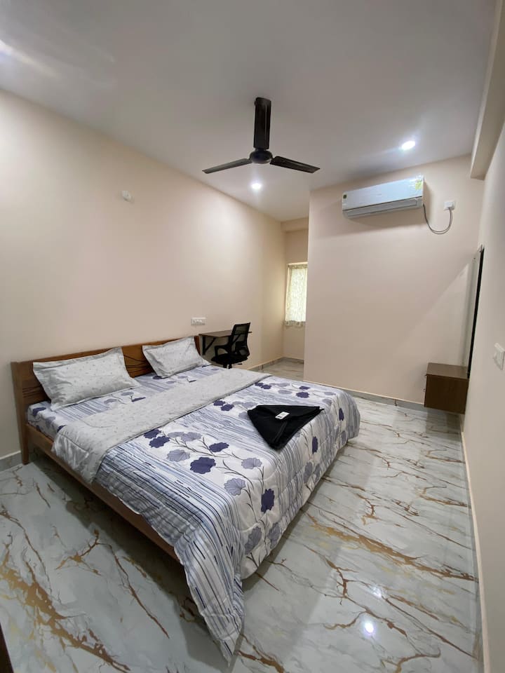 Superstay 2bhk Apartment | Gachibowli | Unit 4 - Hyderabad
