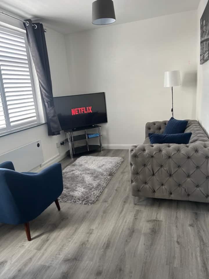 Modern Flat Close To Co-op Live - Oldham