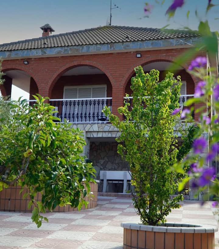 Casa Anyelles - Vilanova i la Geltrú