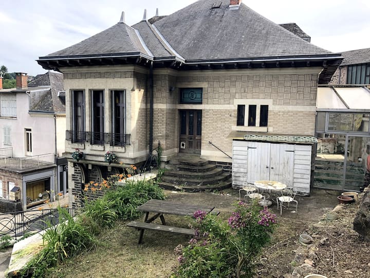 Demeure De Charme Spacieuse Centre Historique - Uzerche