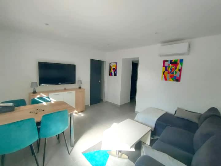 2 Pièces En Rdc Climatisé Avec Terrasse - Bédarieux
