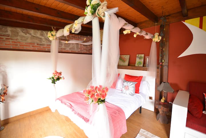 Posada El Rumoso. Red Room - Cantabrie