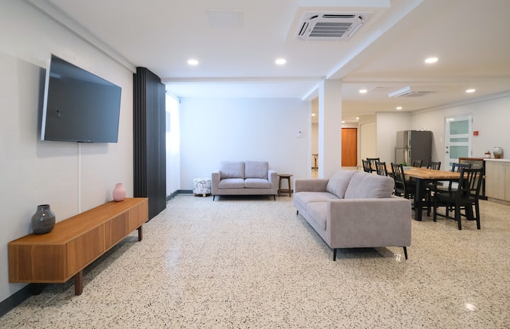Modern 5br Retreat In Santurce - San Juan