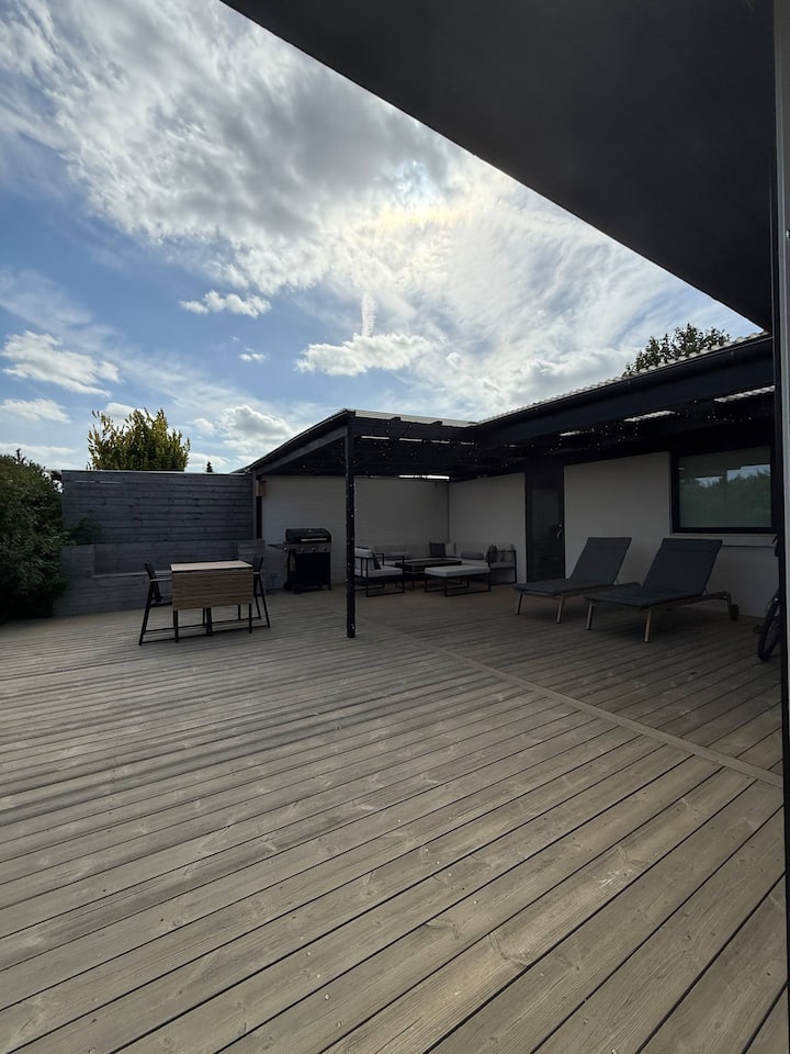 Lovely 3br Home W/ Terrace+gym - Odense
