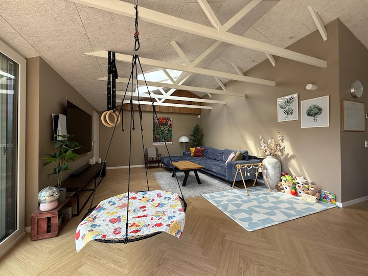 Lovely 3br Home W/ Terrace+gym - Odense