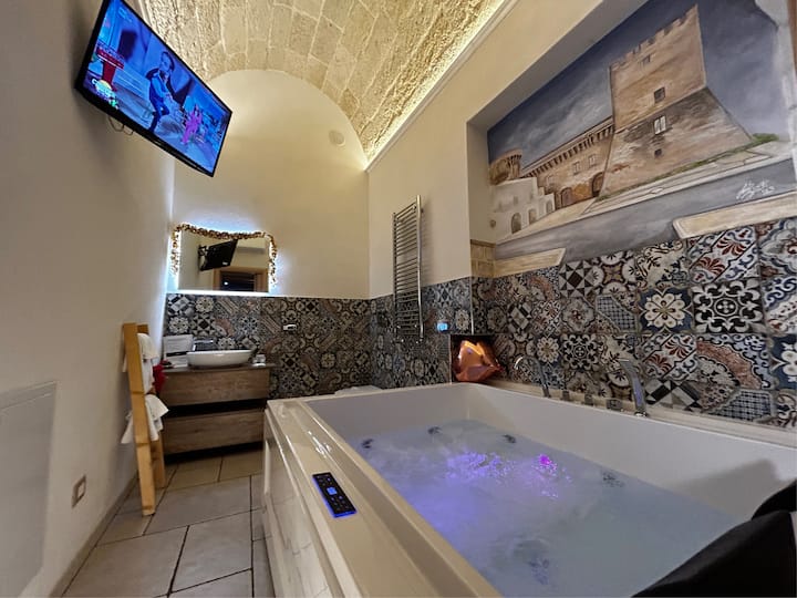 Relaxing Rooms • Charme E Jacuzzi In Centro - Pulsano