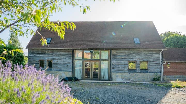 The Church Barn - Evesham